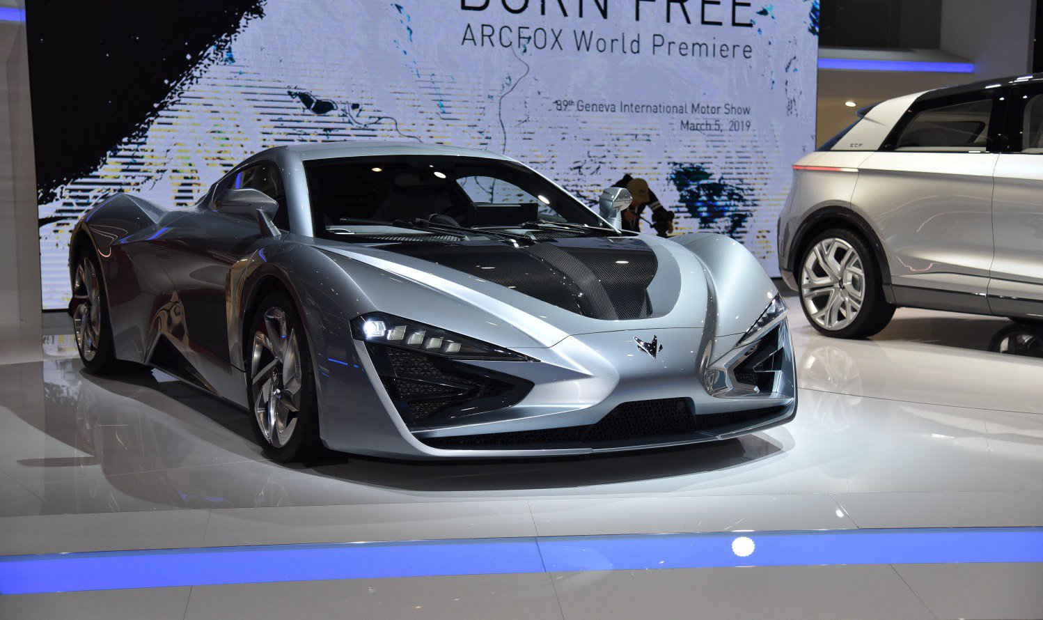 Arcfox GT technical specifications and fuel economy